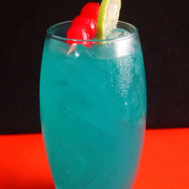 Blue Lagoon Cocktail | Blue Lagoon Drink Recipe - Felicity Plus