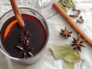 Easy Mulled Wine Recipe | How To Make Mulled Wine At Home - Felicity Plus
