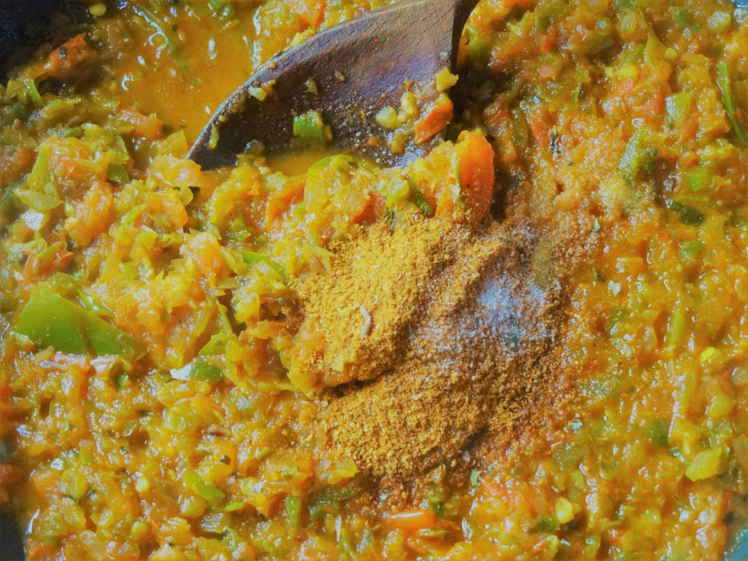 Pav Bhaji Recipe | How to make delicious Pav Bhaji - Felicity Plus