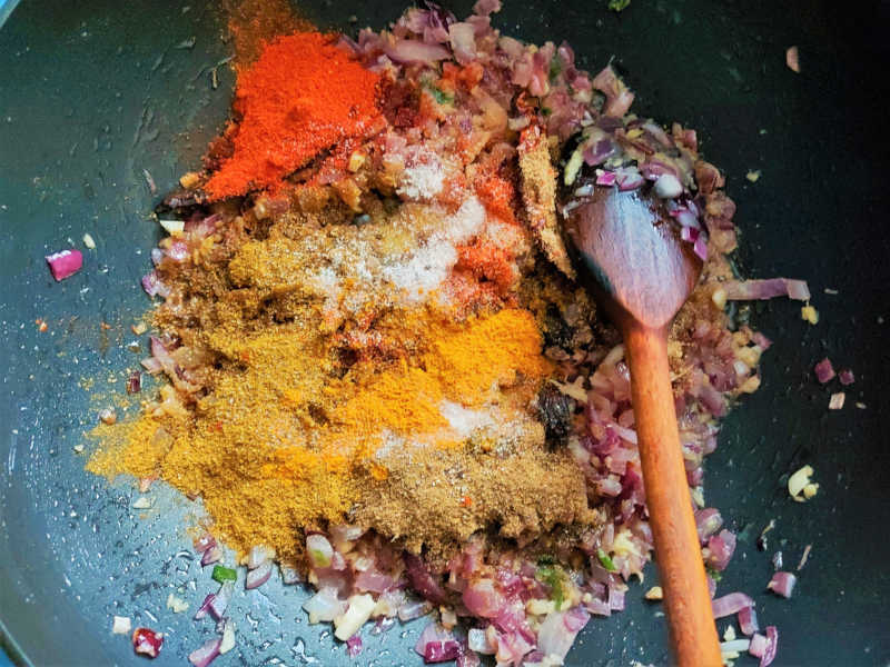 Chicken Curry Recipe - Felicity Plus